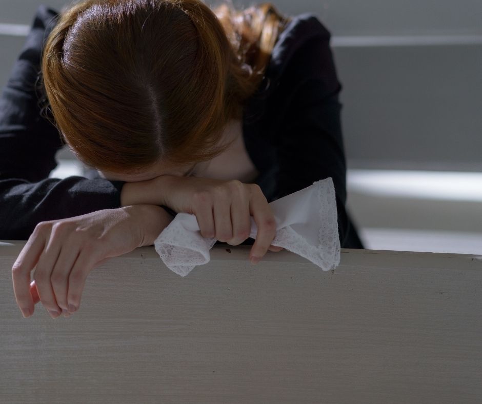 How to be Present for Someone Grieving When it’s Physically Impossible.