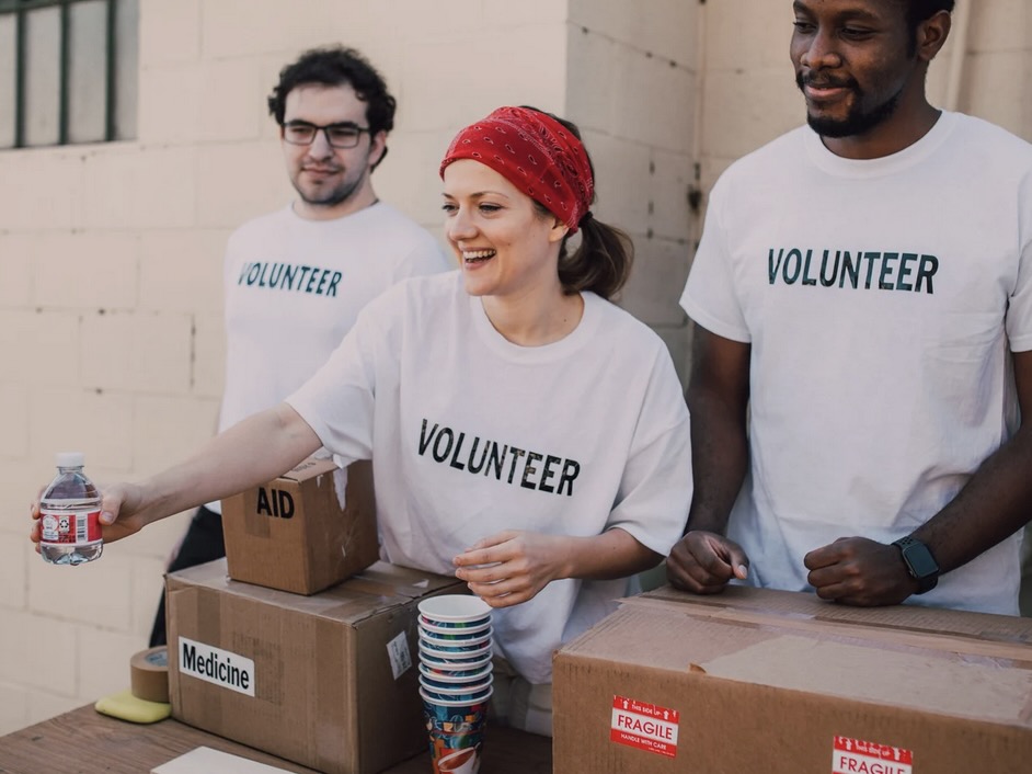 Volunteering Serves our Heart and Helps Others
